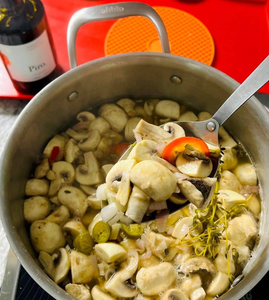 Pickled Mushrooms, Italian-Style ~ Marinated Deli Mushrooms