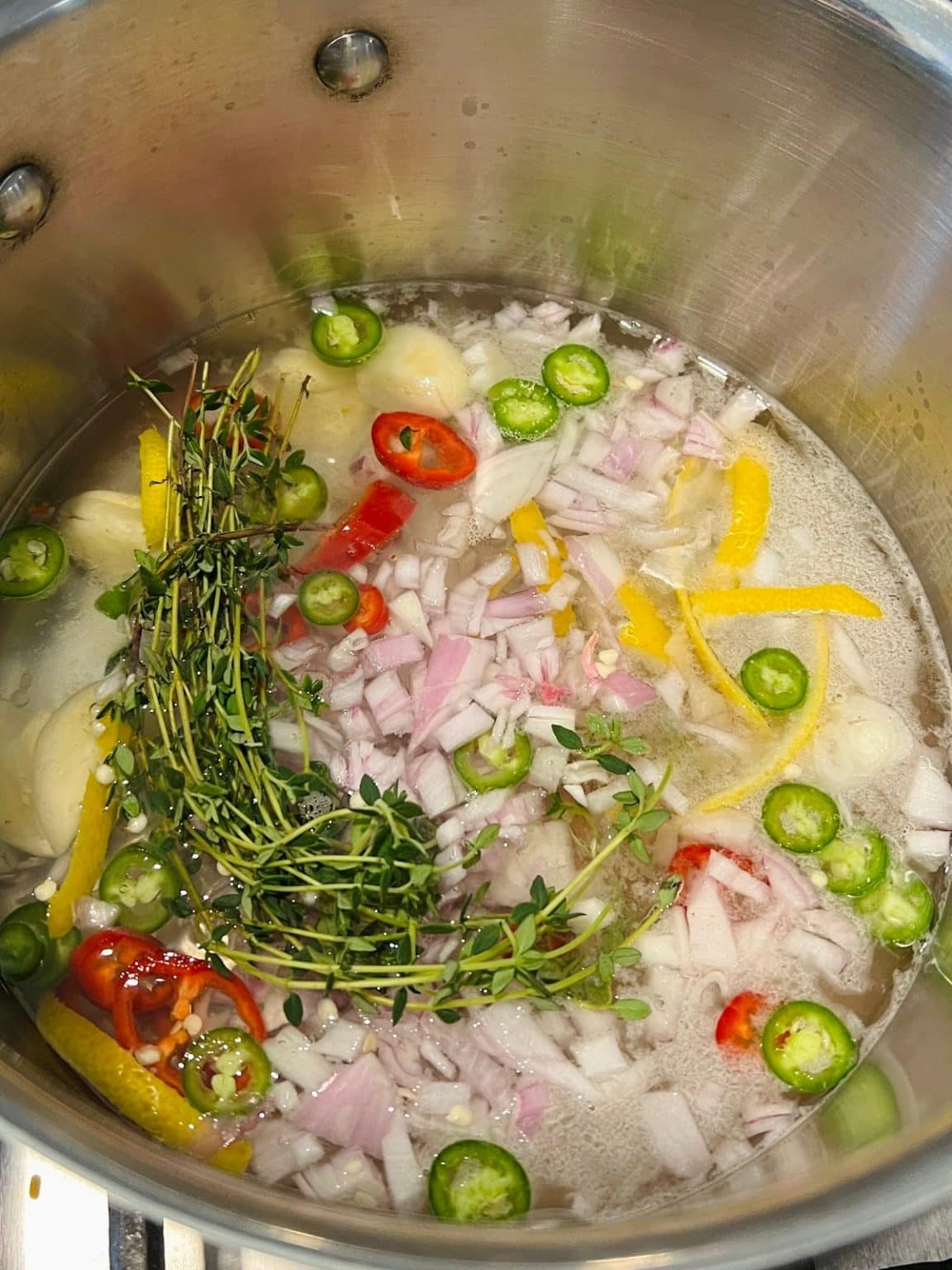 Pickled Mushrooms, Italian-Style ~ Marinated Deli Mushrooms