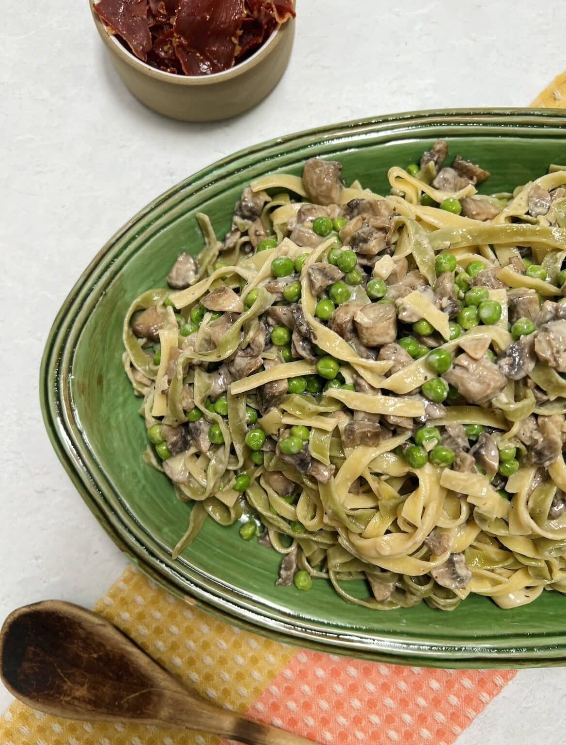 Paglia e Fieno ~ Straw and Hay Pasta with Crispy Prosciutto