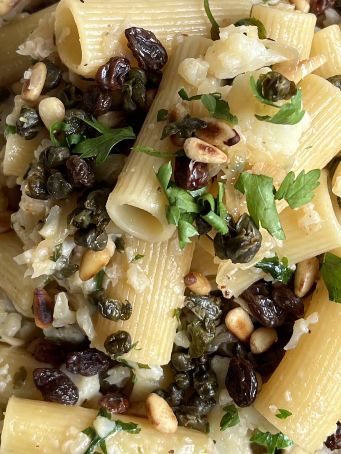 Sicilian Pasta with Cauliflower, Pine Nuts, Raisins and Capers - Mangia ...