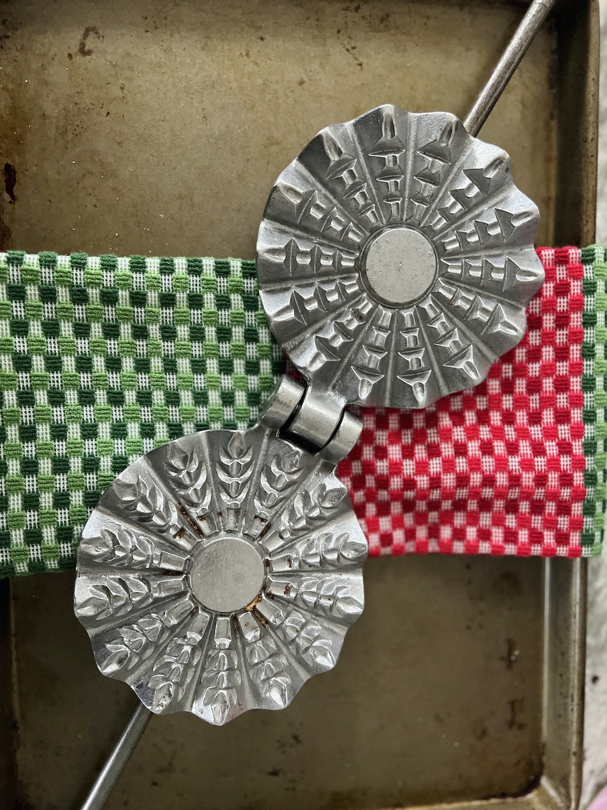 Anise Pizzelle Recipe (Classic Italian Wafer Cookies) - Mangia with Michele