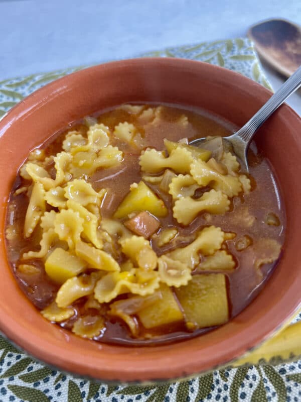 Pasta e Patate (One Pot) ~ Italian Pasta with Potatoes - Mangia with ...