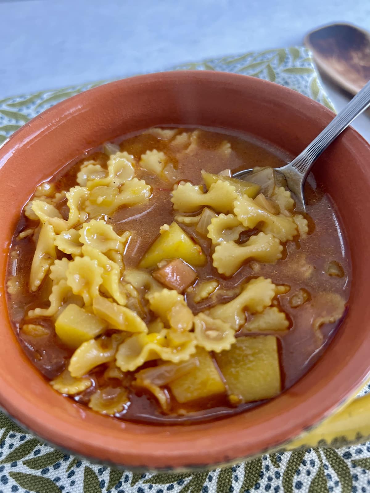 Pasta e Patate (One Pot) ~ Italian Pasta with Potatoes - Mangia with ...