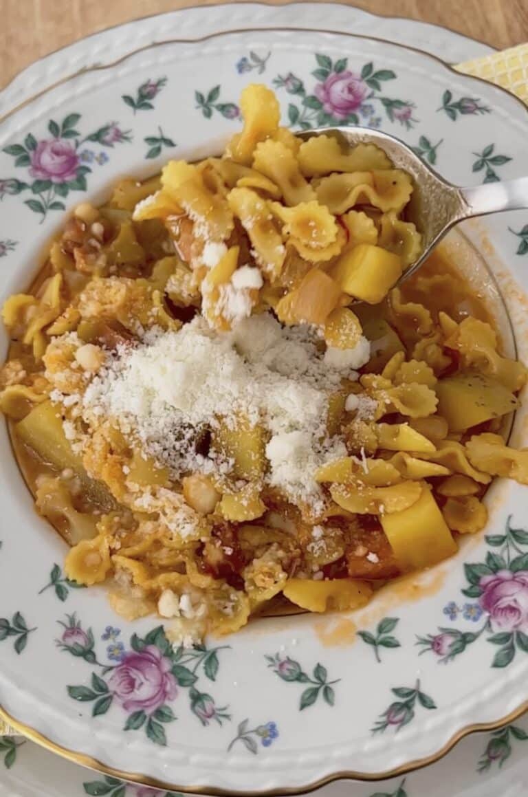 Pasta e Patate (One Pot) ~ Italian Pasta with Potatoes - Mangia with ...