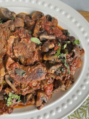Pizzaiola Sauce with Beef ~ Steak Pizzaiola (Italian American)