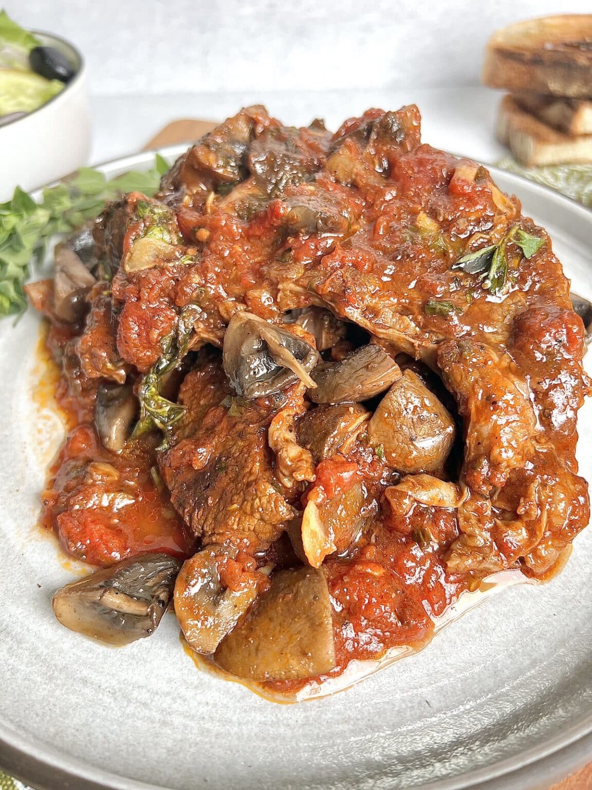 Pizzaiola Sauce with Beef ~ Steak Pizzaiola (Italian American)