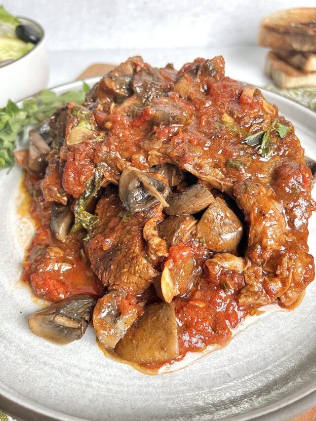 Pizzaiola Sauce with Beef ~ Steak Pizzaiola (Italian American)