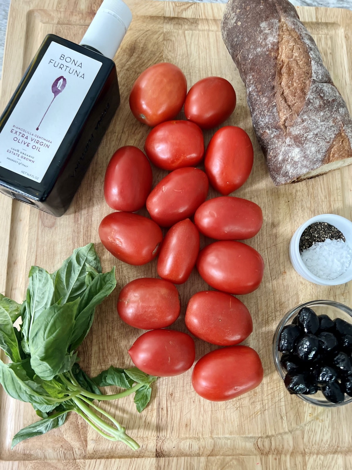 Bruschetta al Pomodoro with Olive (Classic Tomato Bruschetta)