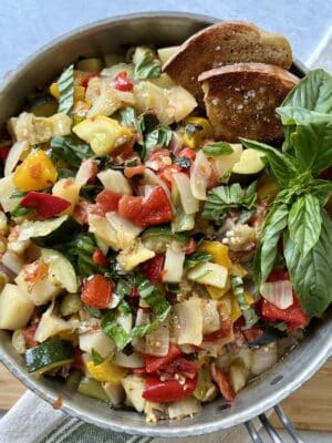 Ciambotta ~ Italian Summer Vegetable Stew (Giambotta)