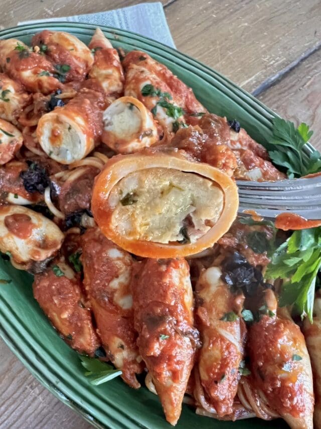 Stuffed Calamari in Tomato Sauce (Calamari Ripieni)