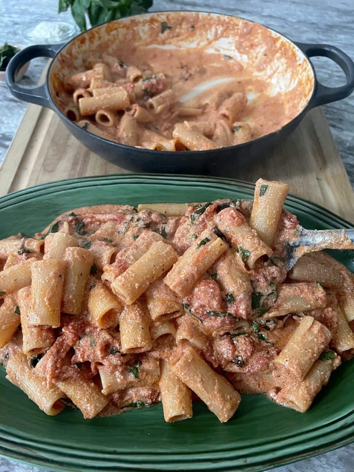 Creamy Ricotta Tomato Pasta (Super Easy & Everyone Loves!)